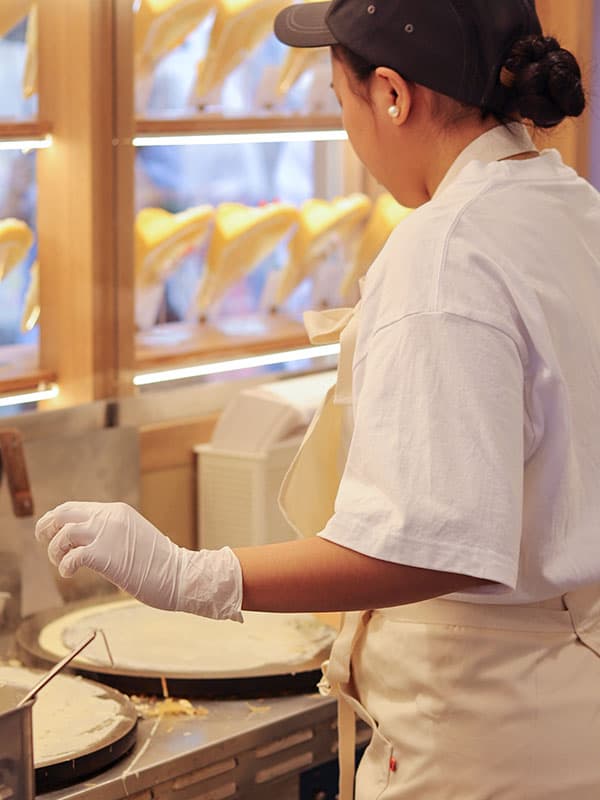 クレープ屋【SWEET PALACE】東京、原宿竹下通りの人気クレープ店